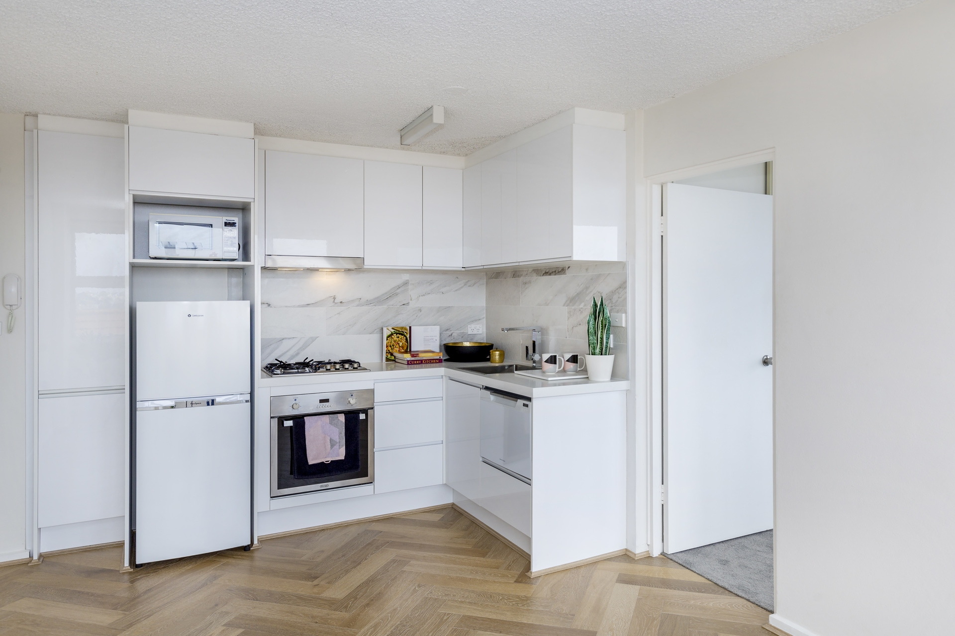 Unit Leased - Neutral Bay